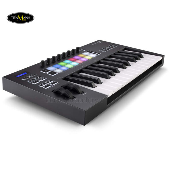 Novation Launchkey 25 MK3 Keyboard Controller - tienmanhaudio